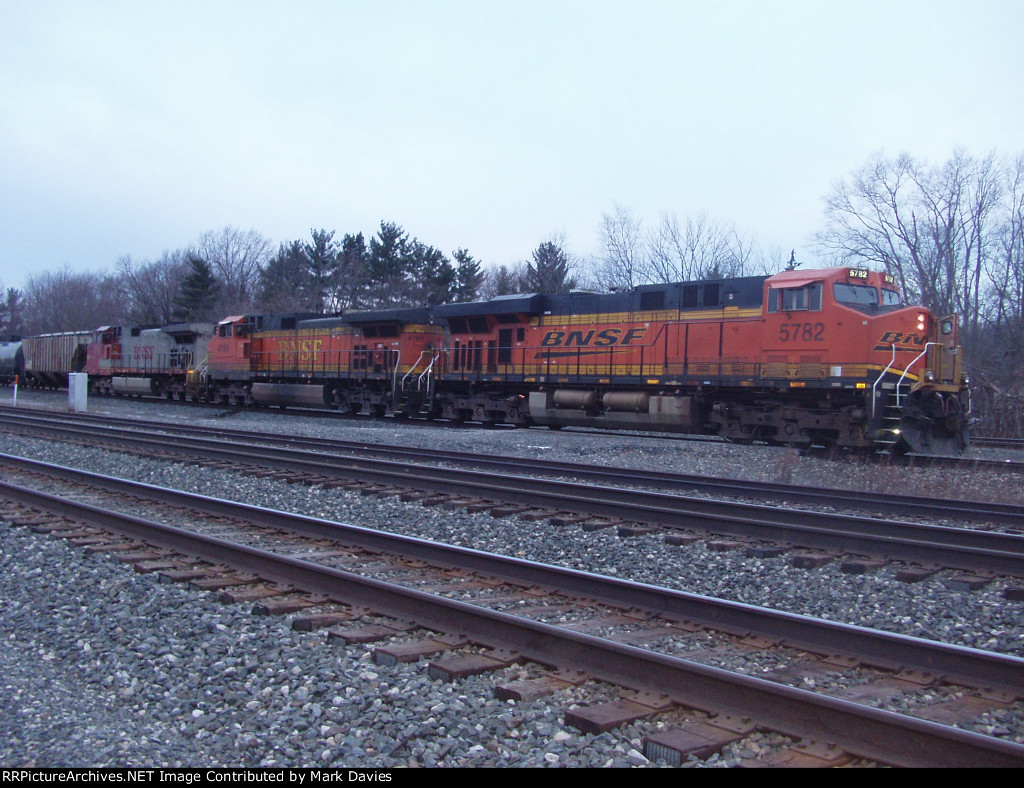 BNSF 5782